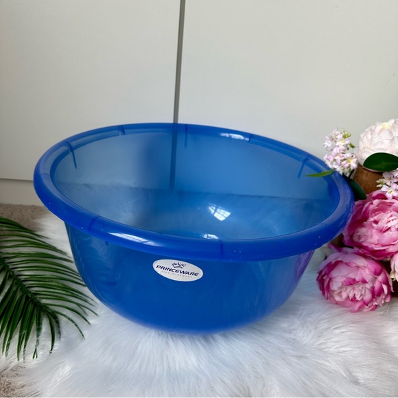 Bath | Round Plastic Wash Basin Blue | Poshmark